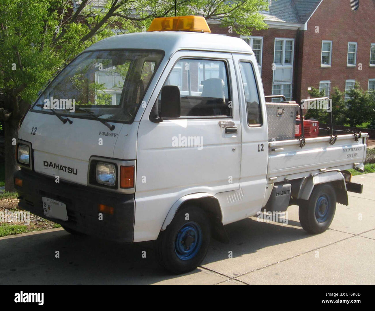 The Daihatsu Hijet is a compact commercial vehicle known for its ...