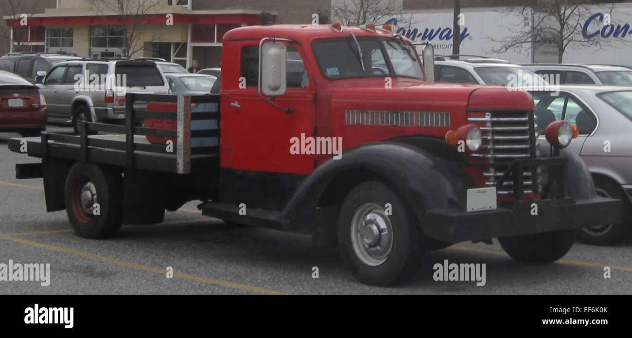 Diamond T was an American brand known for producing heavy-duty trucks ...
