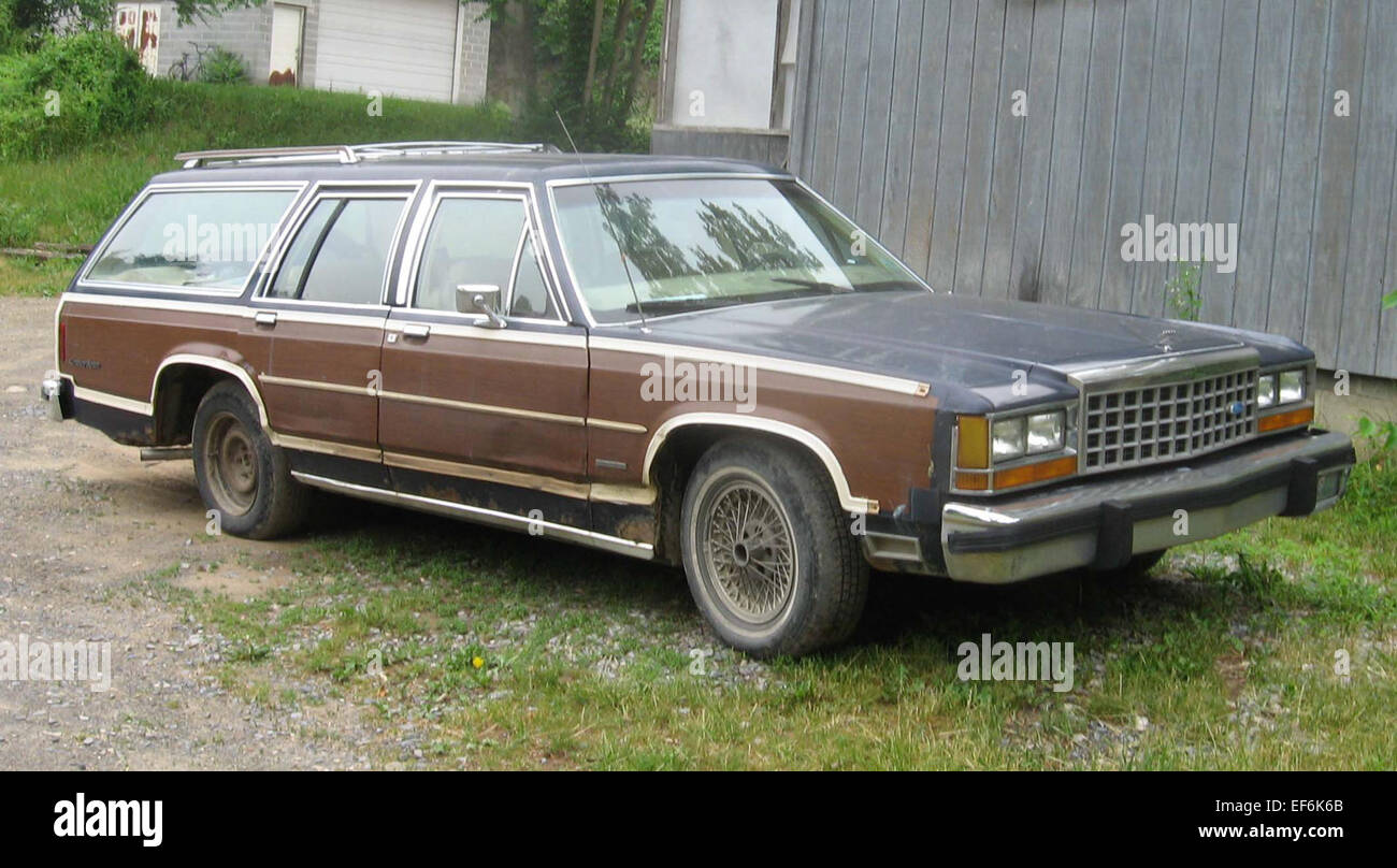 Ford Country Squire front Stock Photo - Alamy