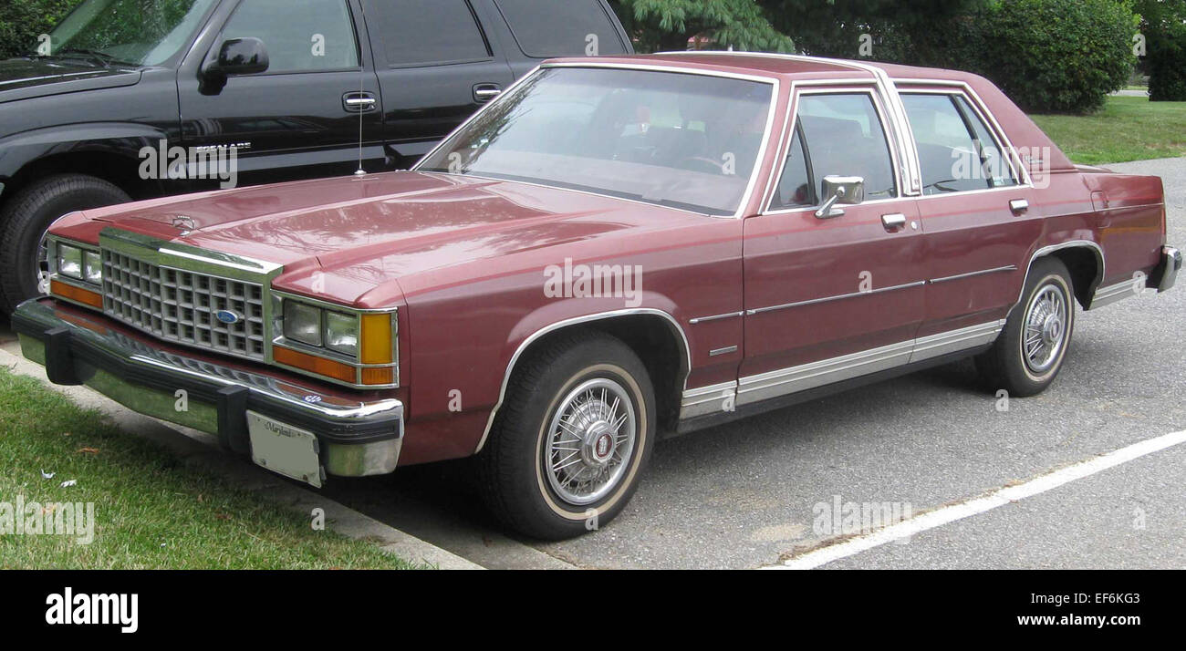 Ford ltd crown victoria hi-res stock photography and images - Alamy