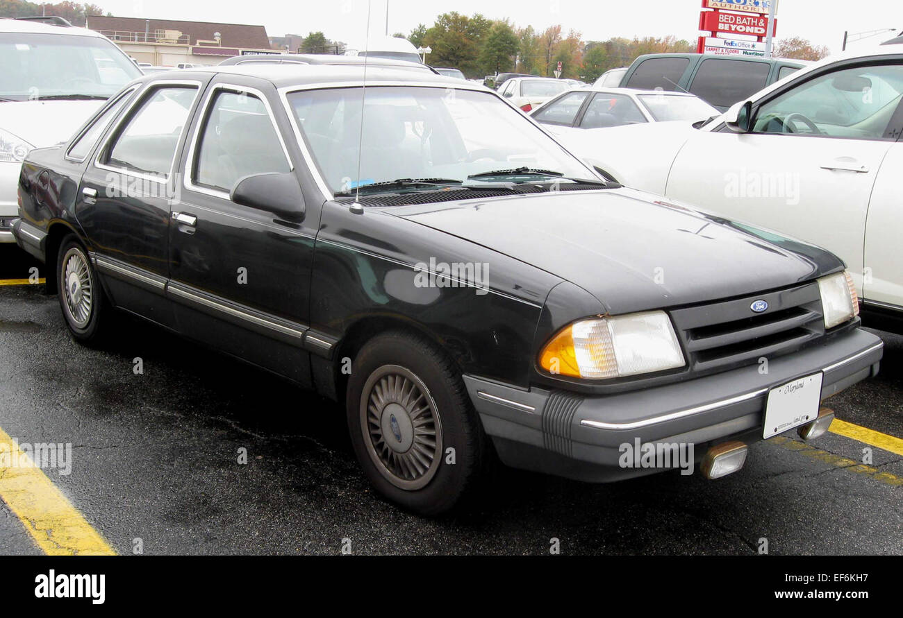 The 2009 Ford Tempo is a compact sedan offering a comfortable ride and ...