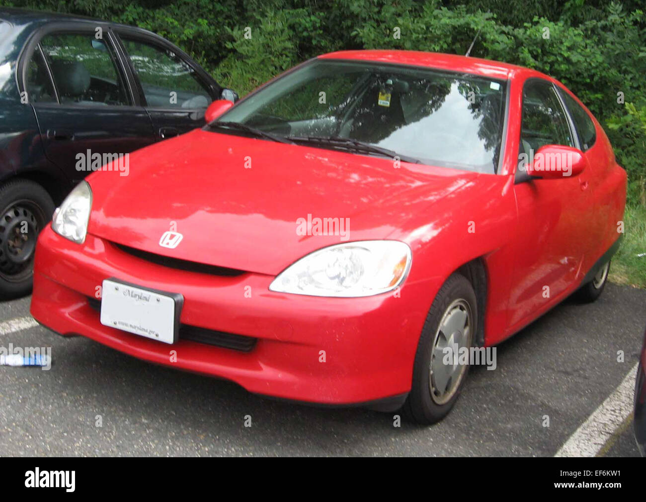 The Honda Insight is a hybrid compact car offering exceptional fuel ...