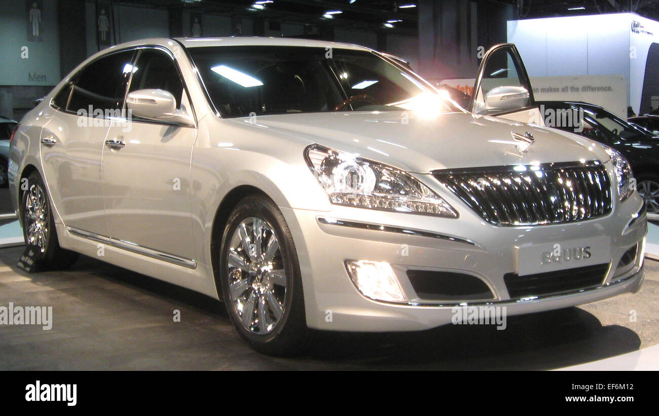 Hyundai Equus 2 2010 DC Stock Photo - Alamy