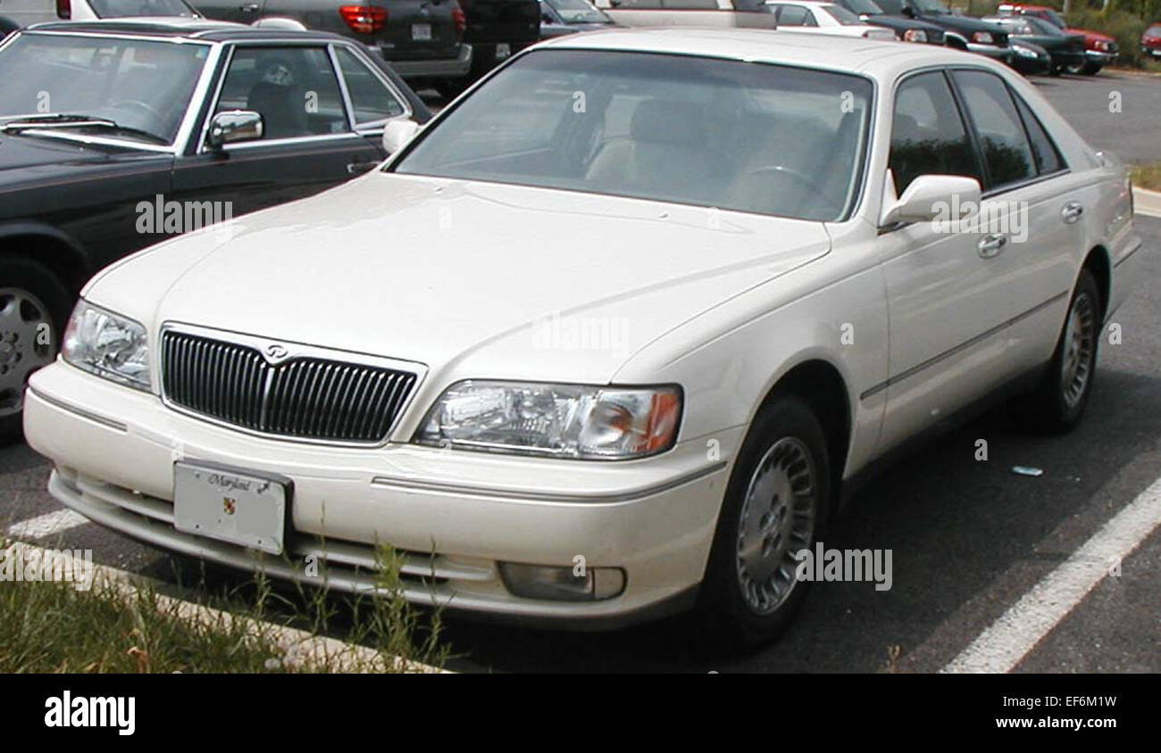 The Infiniti Q45 is a full-size luxury sedan that blends powerful ...