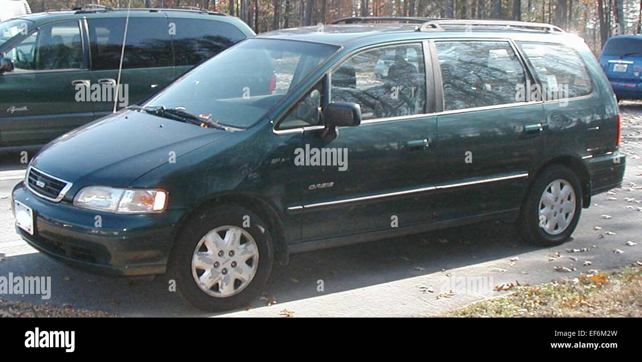 The Isuzu Oasis is a compact minivan produced from 1996 to 2002. It ...