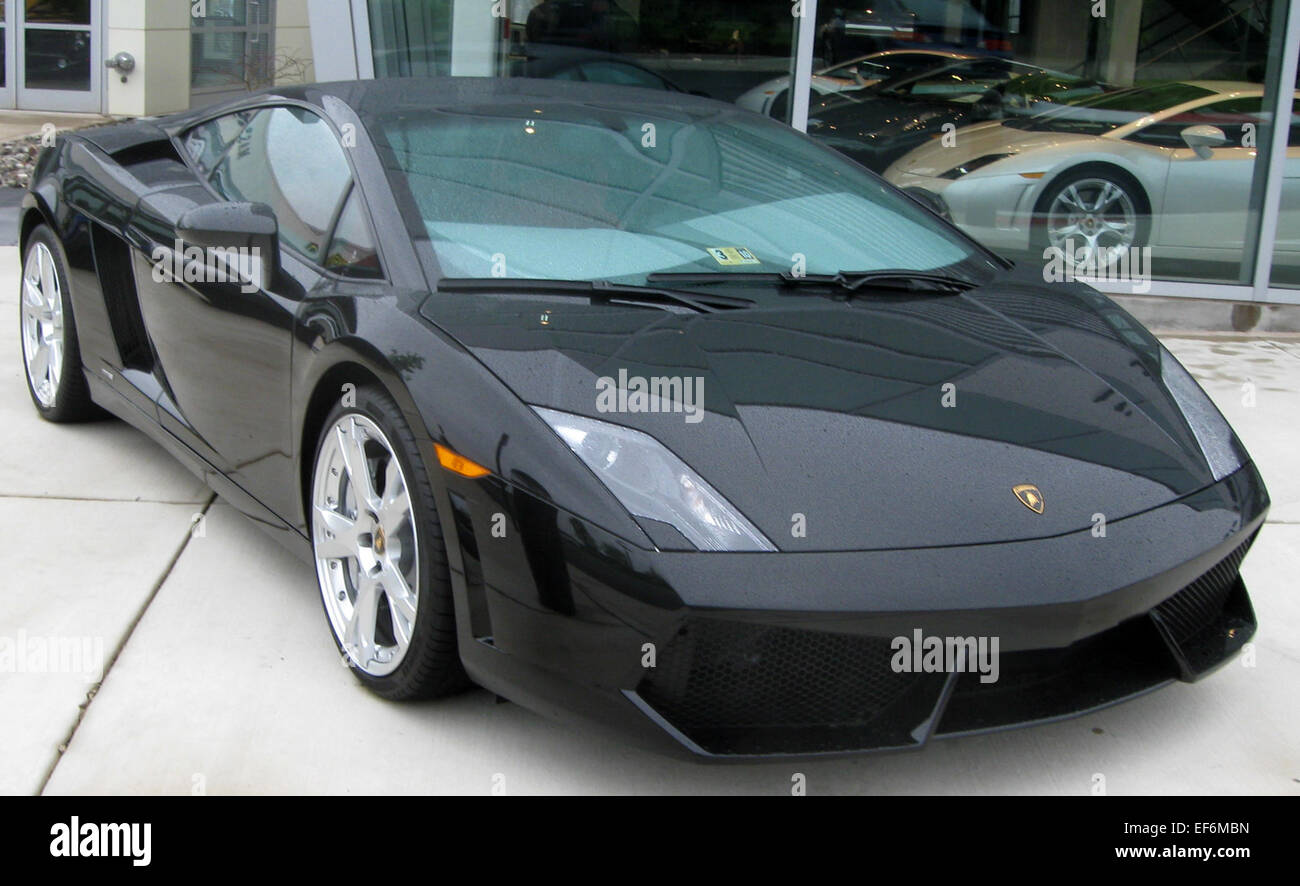 The Lamborghini Gallardo LP560-2 is a high-performance supercar ...