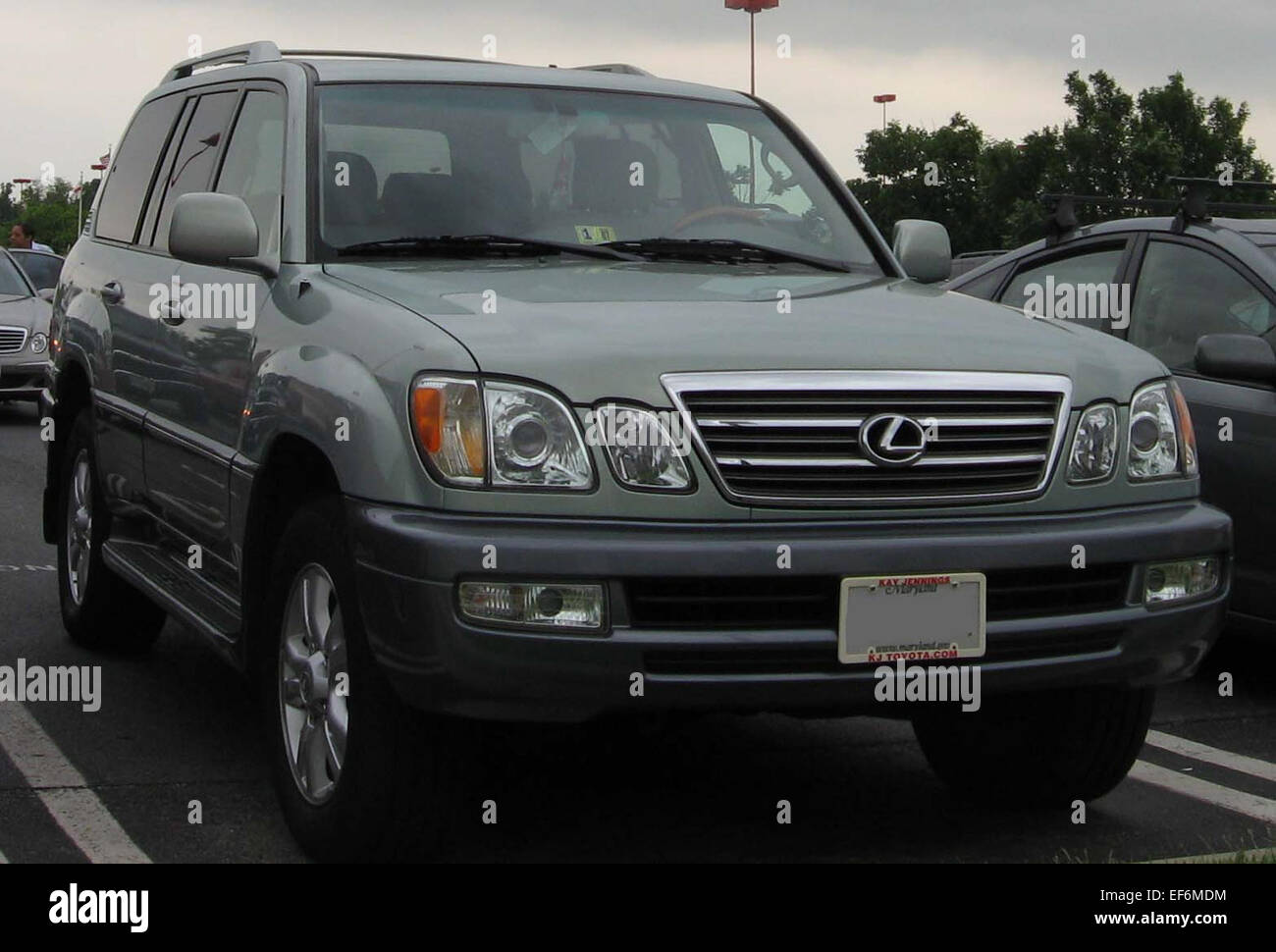 The Lexus LX470 is a full-size luxury SUV offering powerful off-road ...