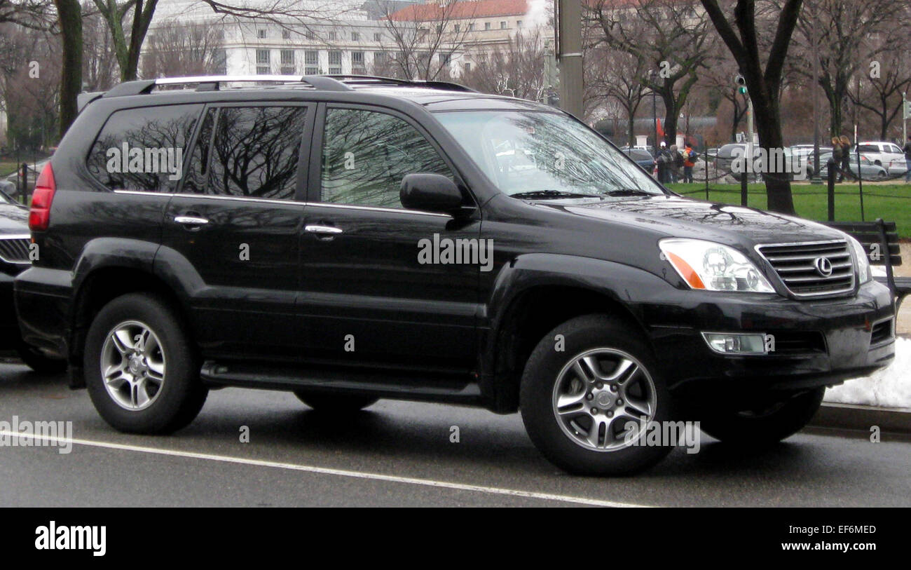 Lexus gx470 hi-res stock photography and images - Alamy