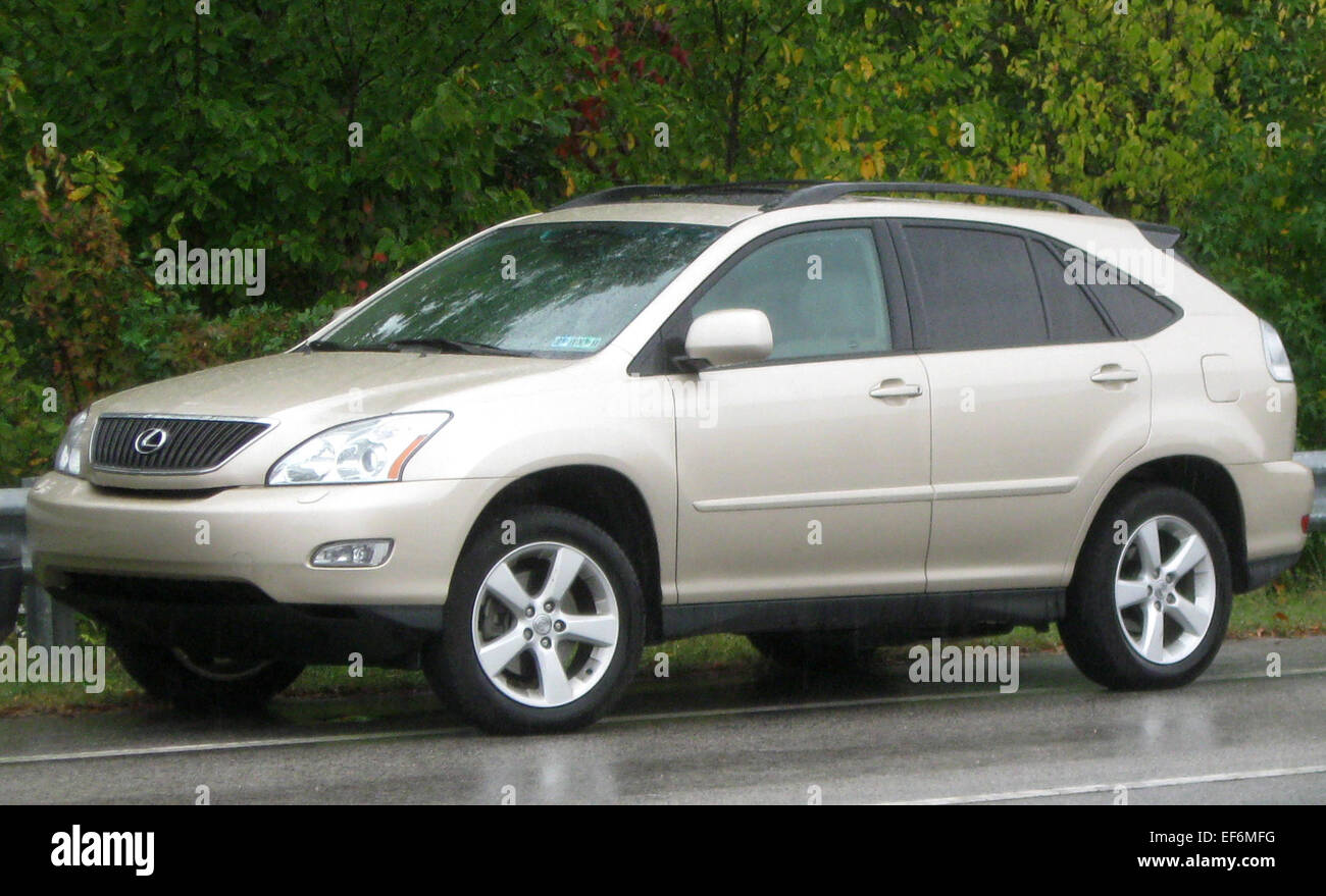 The 2009 Lexus RX330 is a luxury SUV offering a balance of comfort ...