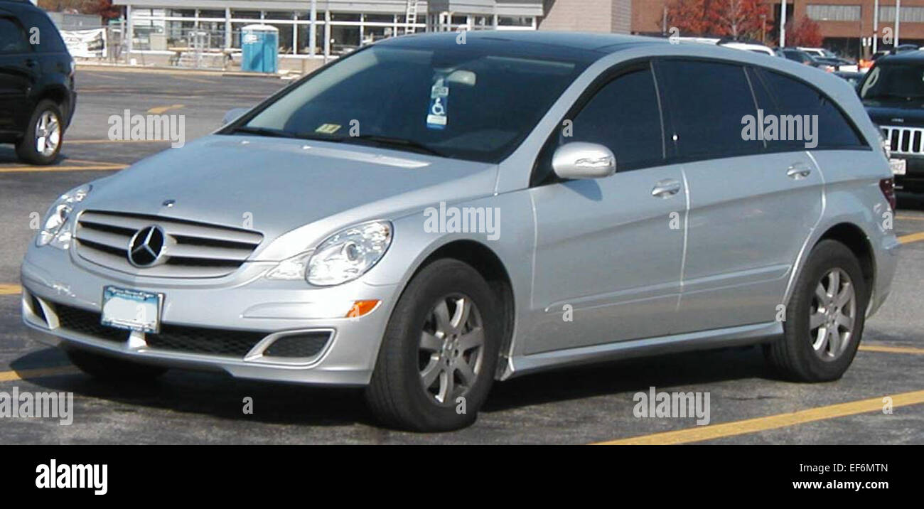 Mercedes Benz R350 Stock Photo - Alamy