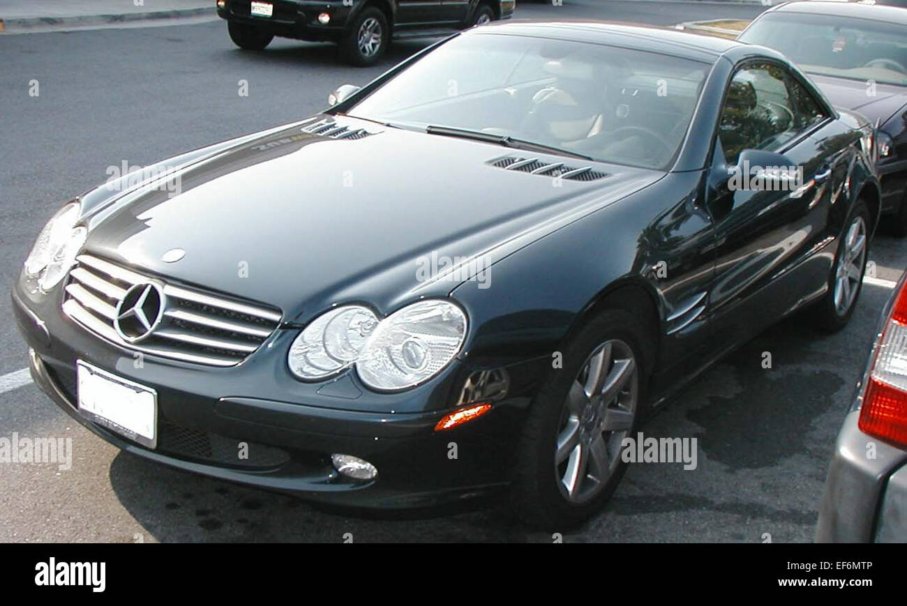 The Mercedes-Benz SL500 is a luxury roadster featuring a powerful V8 ...