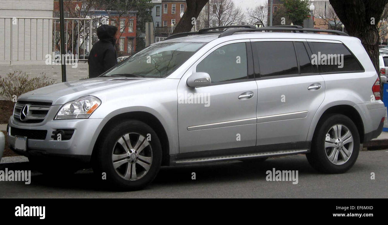 The Mercedes-Benz GL is a luxury SUV that combines spaciousness with ...