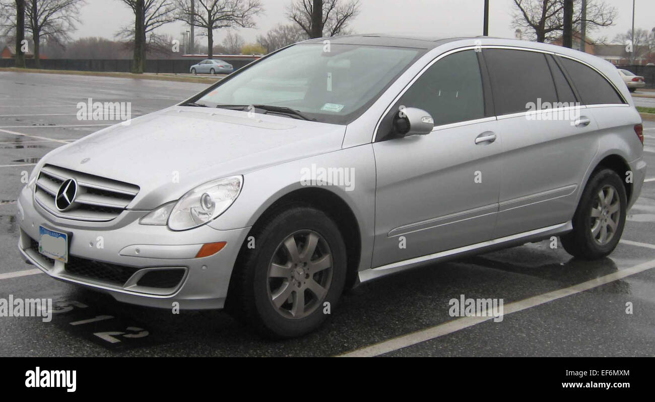 Mercedes Benz R 350 Stock Photo - Alamy