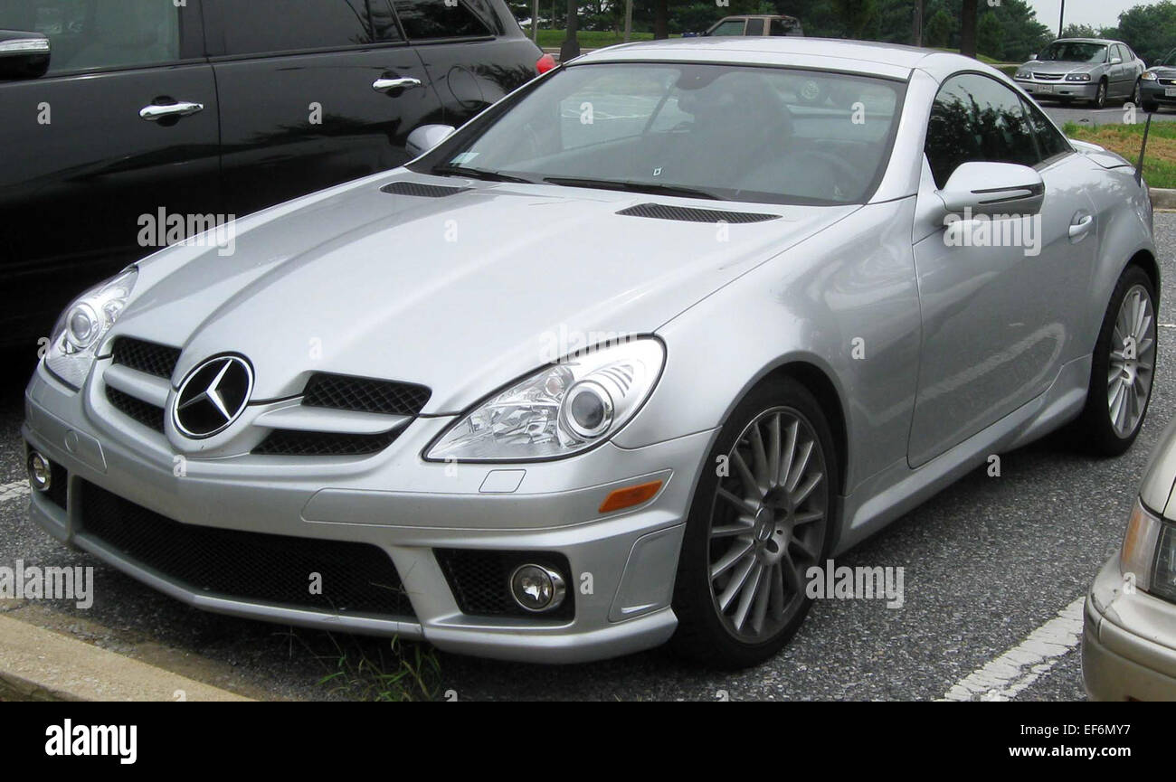 2009 mercedes benz slk hi-res stock photography and images - Alamy