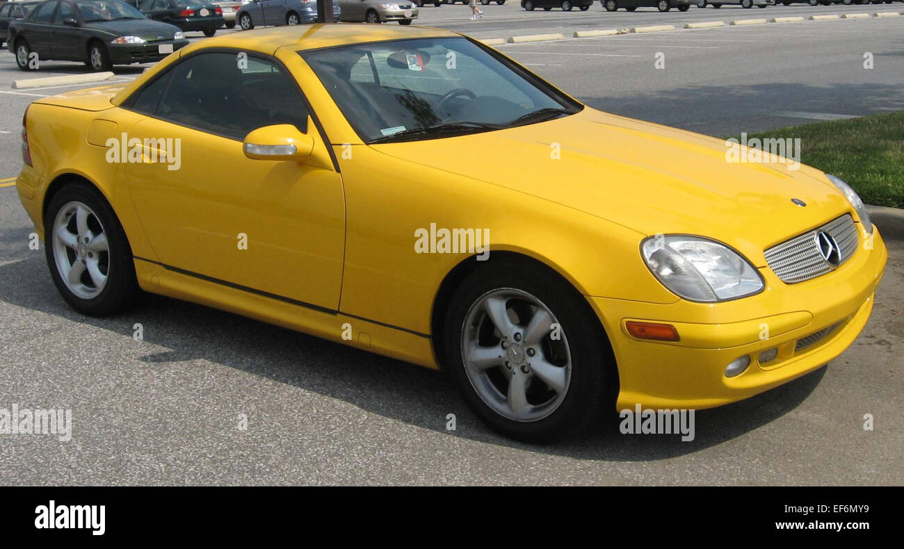 The Mercedes-Benz SLK R170 is a compact luxury roadster produced from ...