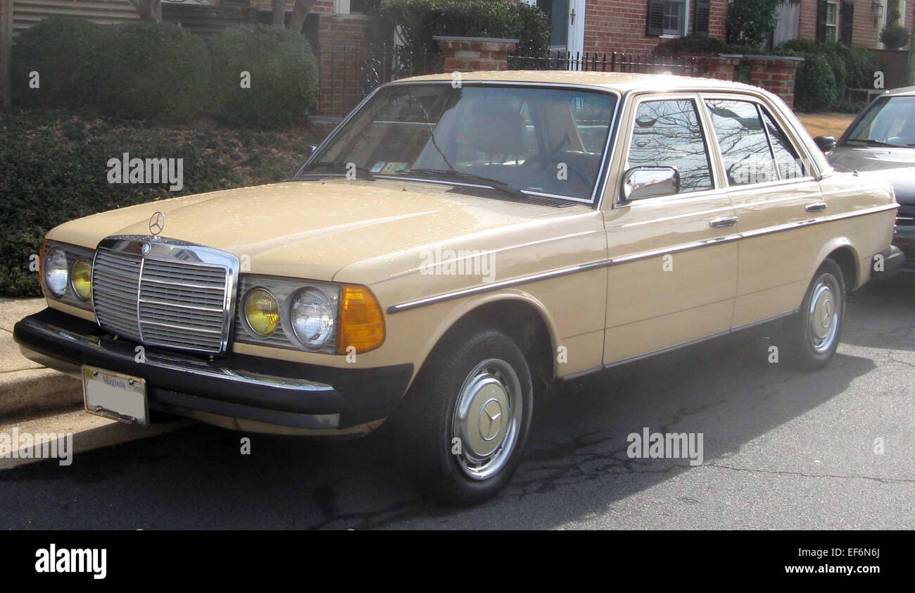Mercedes benz w123 hi-res stock photography and images - Alamy