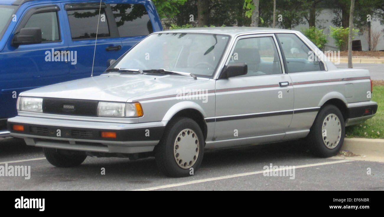 Nissan Sentra coupe Stock Photo - Alamy