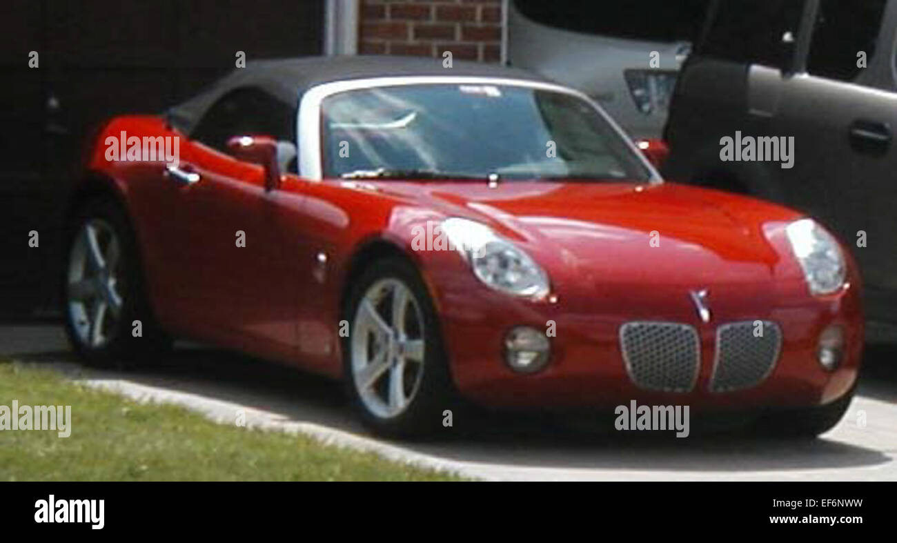 Pontiac solstice hi-res stock photography and images - Alamy