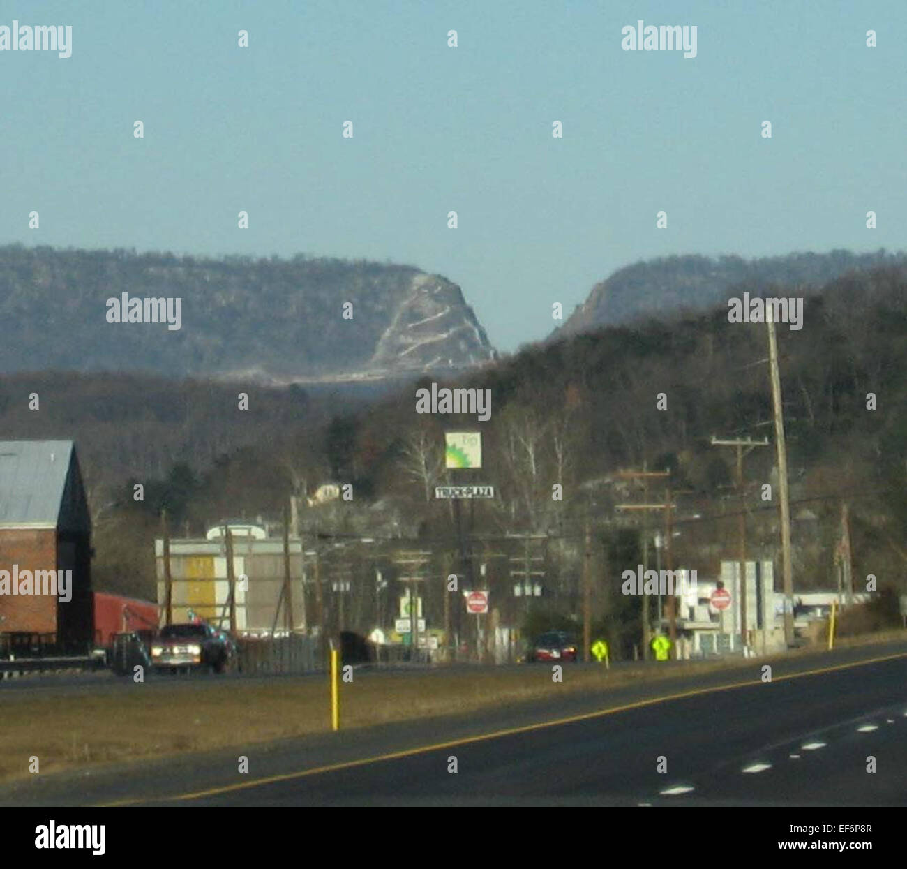 Sidling hi-res stock photography and images - Alamy