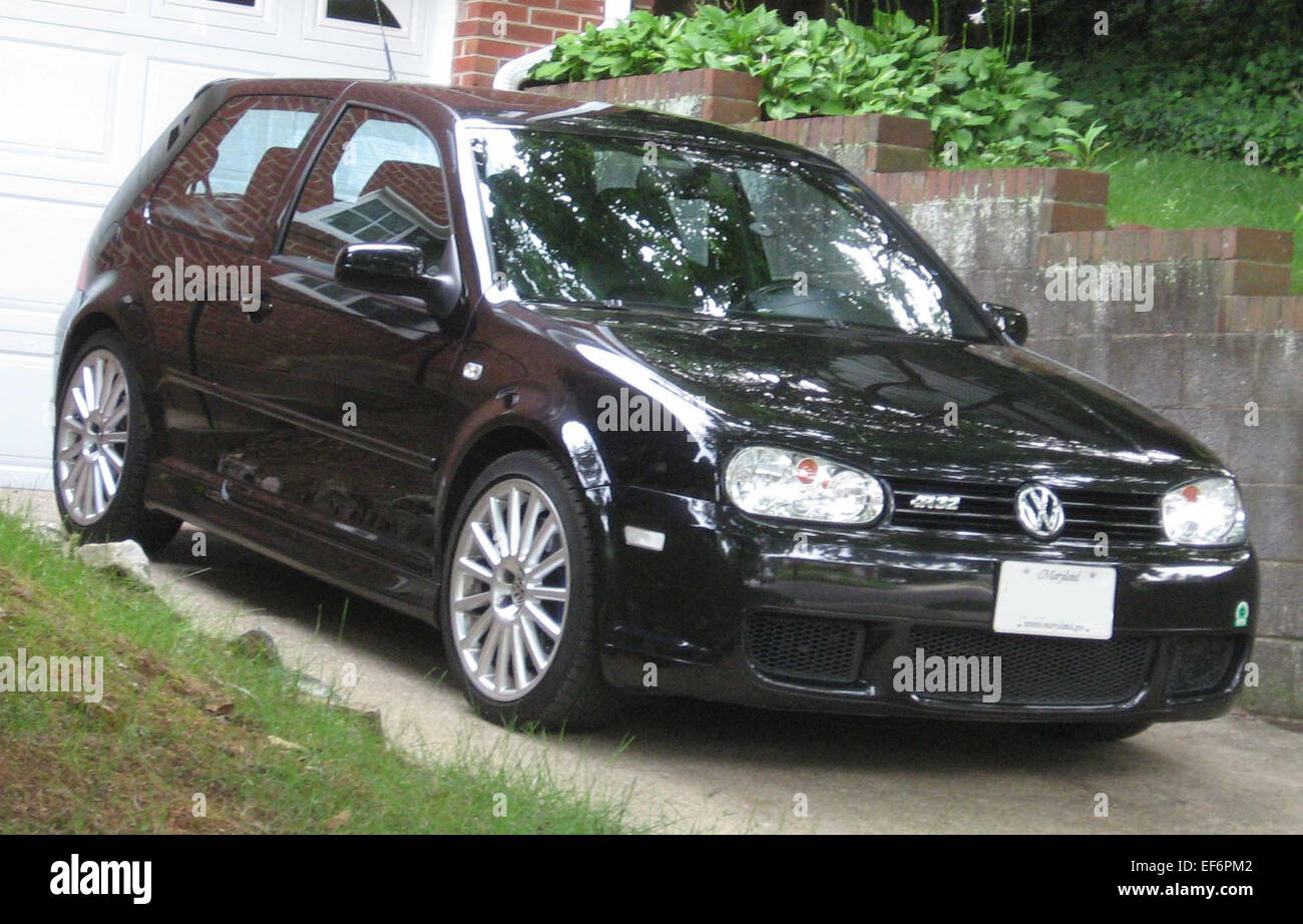 Volkswagen r32 hi-res stock photography and images - Alamy
