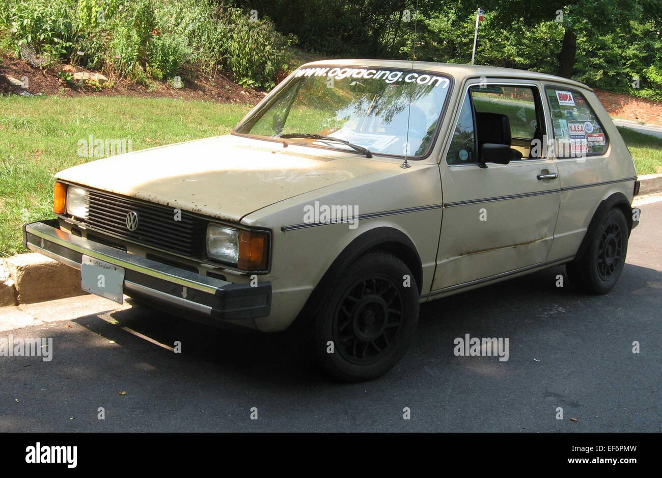 The Volkswagen Rabbit 3-door is a compact hatchback offering a ...