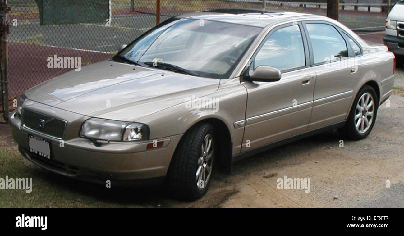 Volvo s80 engine hi-res stock photography and images - Alamy