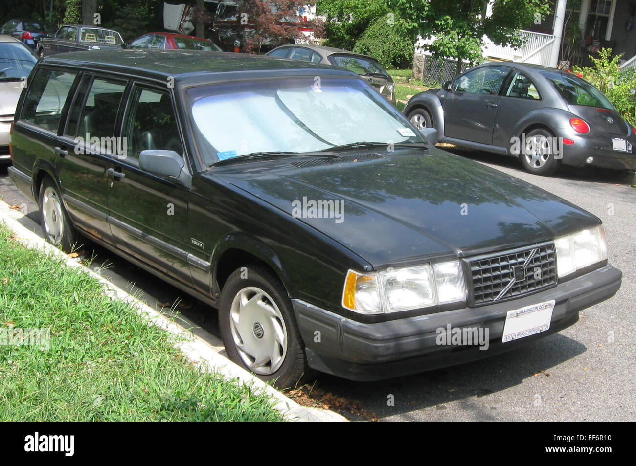 Volvo 940 wagon hi-res stock photography and images - Alamy