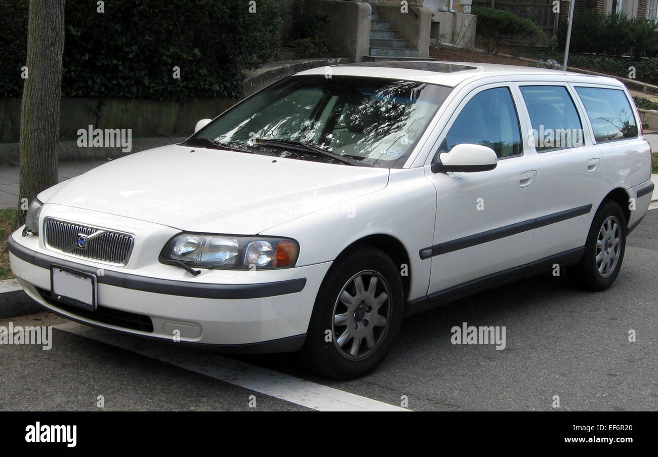 The Volvo V70, produced from 2001 to 2007, is a midsize wagon that ...