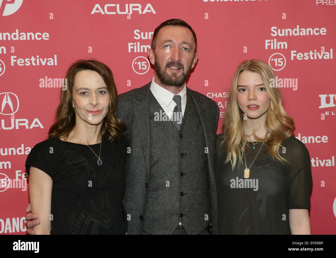 Anya taylor joy the witch hi-res stock photography and images - Alamy