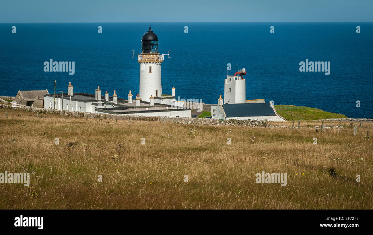 Dunnet Head Lighthouse, the most northerly point of the UK mainland ...