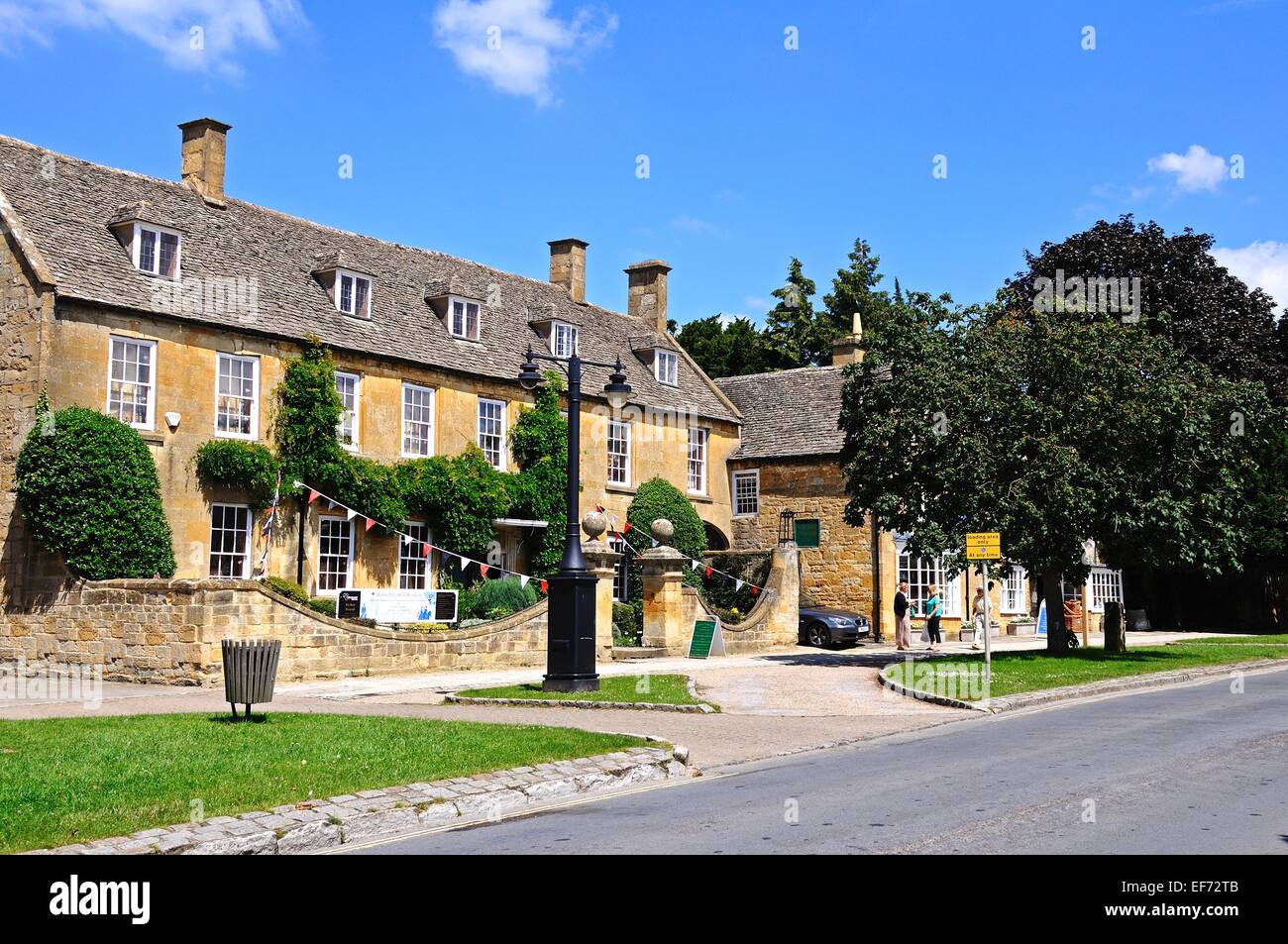 Cotswolds art gallery hi-res stock photography and images - Alamy