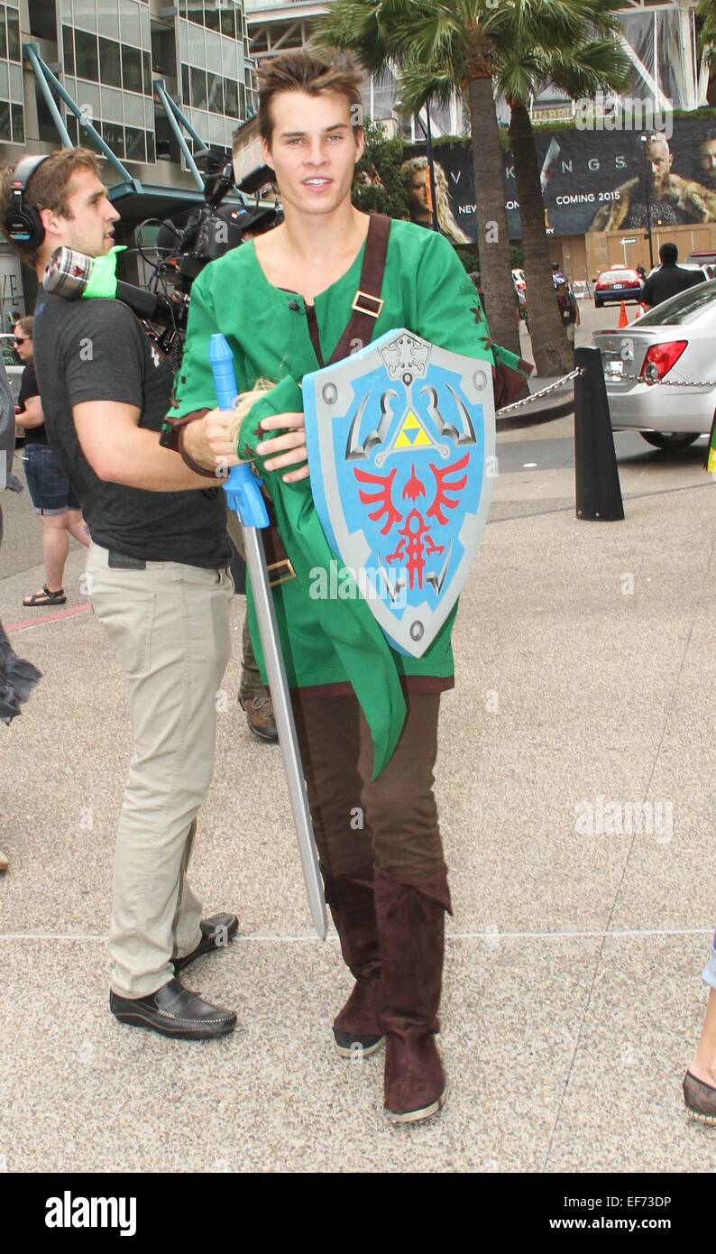 2014 Comic-Con International: San Diego - Celebrity Sightings Featuring ...