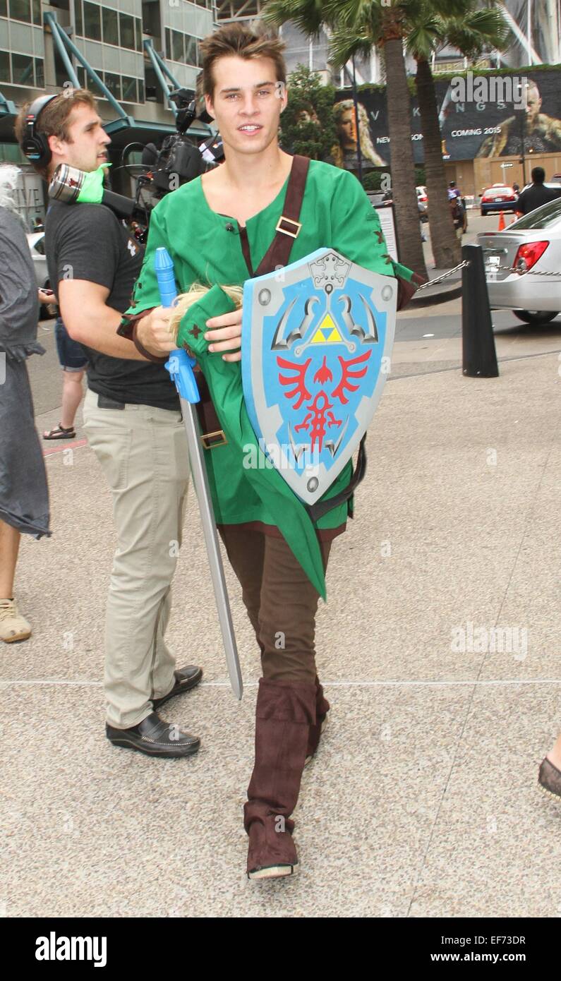 2014 Comic-Con International: San Diego - Celebrity Sightings Featuring ...