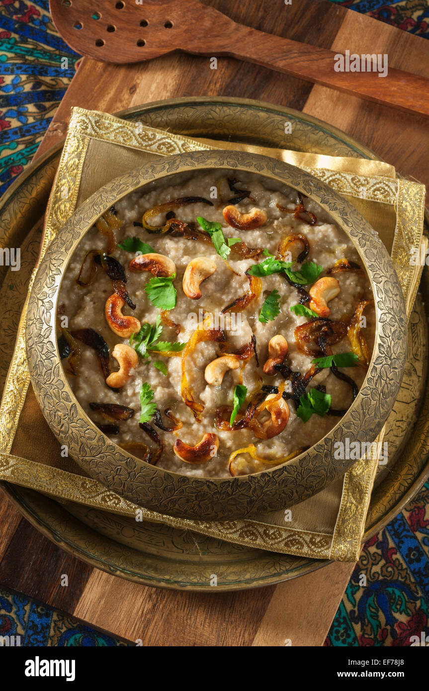 Harees. Spiced wheat and chicken dish. Middle East Stock Photo - Alamy