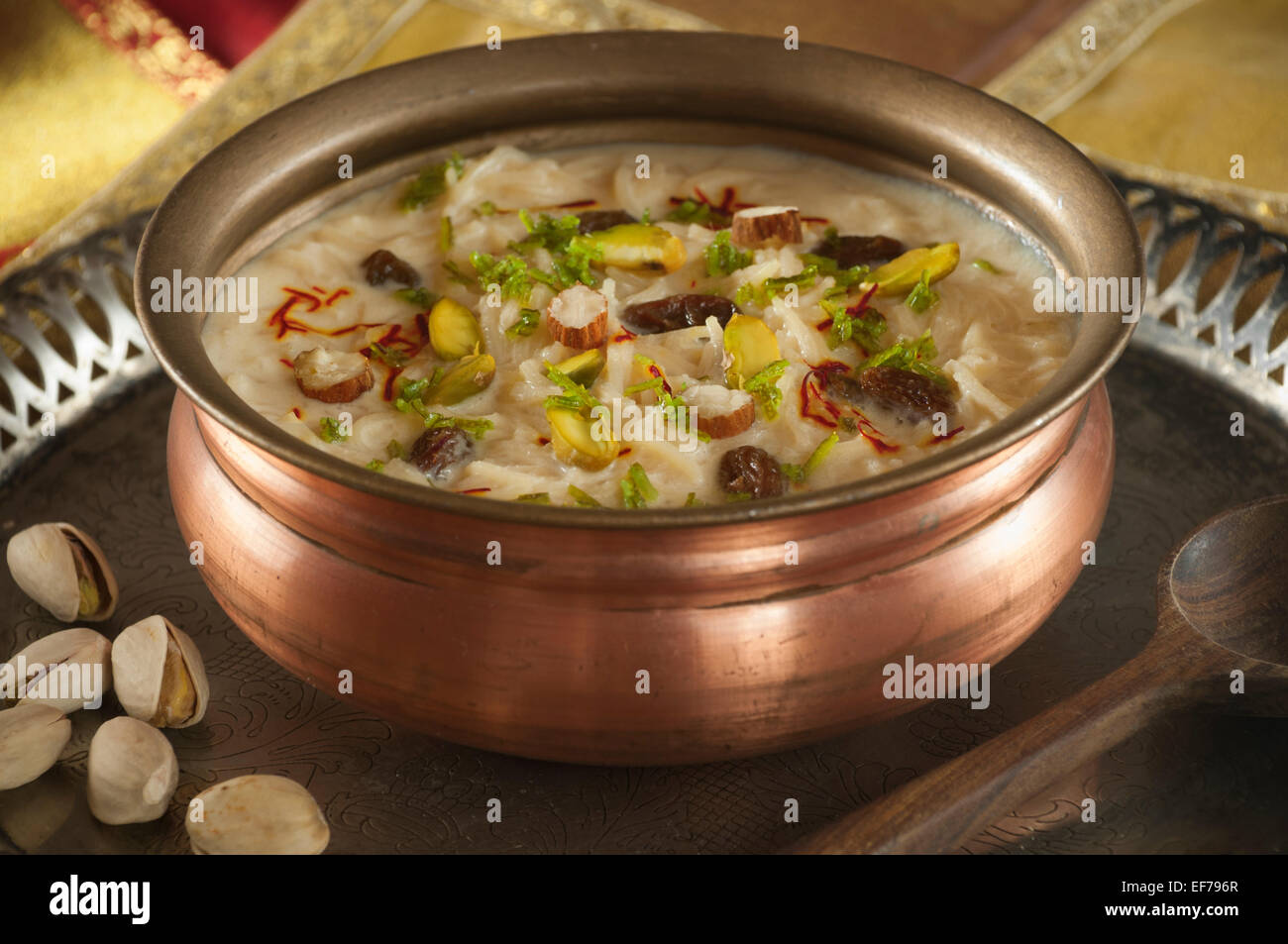 Seviyan. Sweet vermicelli dessert Stock Photo - Alamy