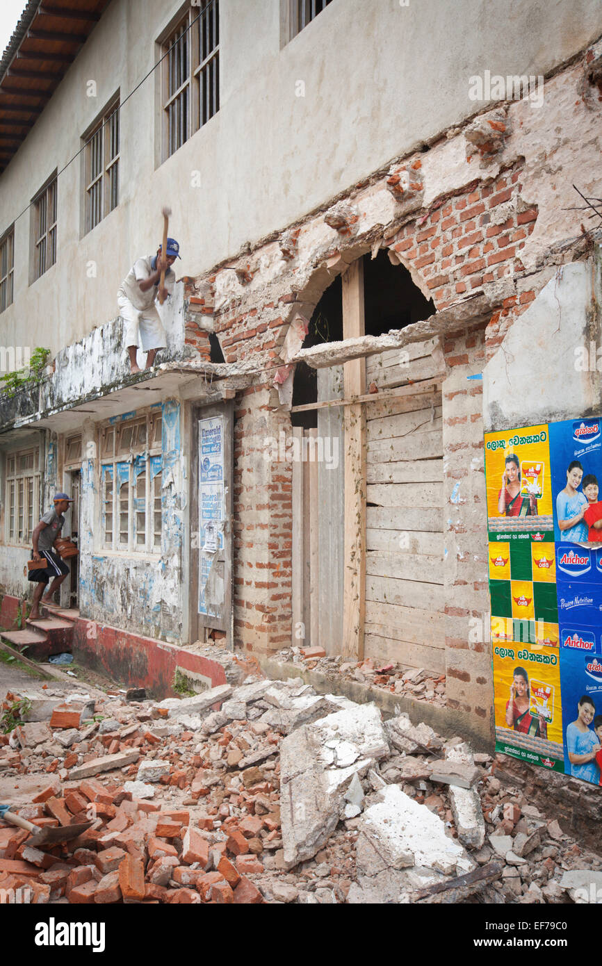 BUILDING WORKS ON STREET IN GALLE FORT Stock Photo - Alamy