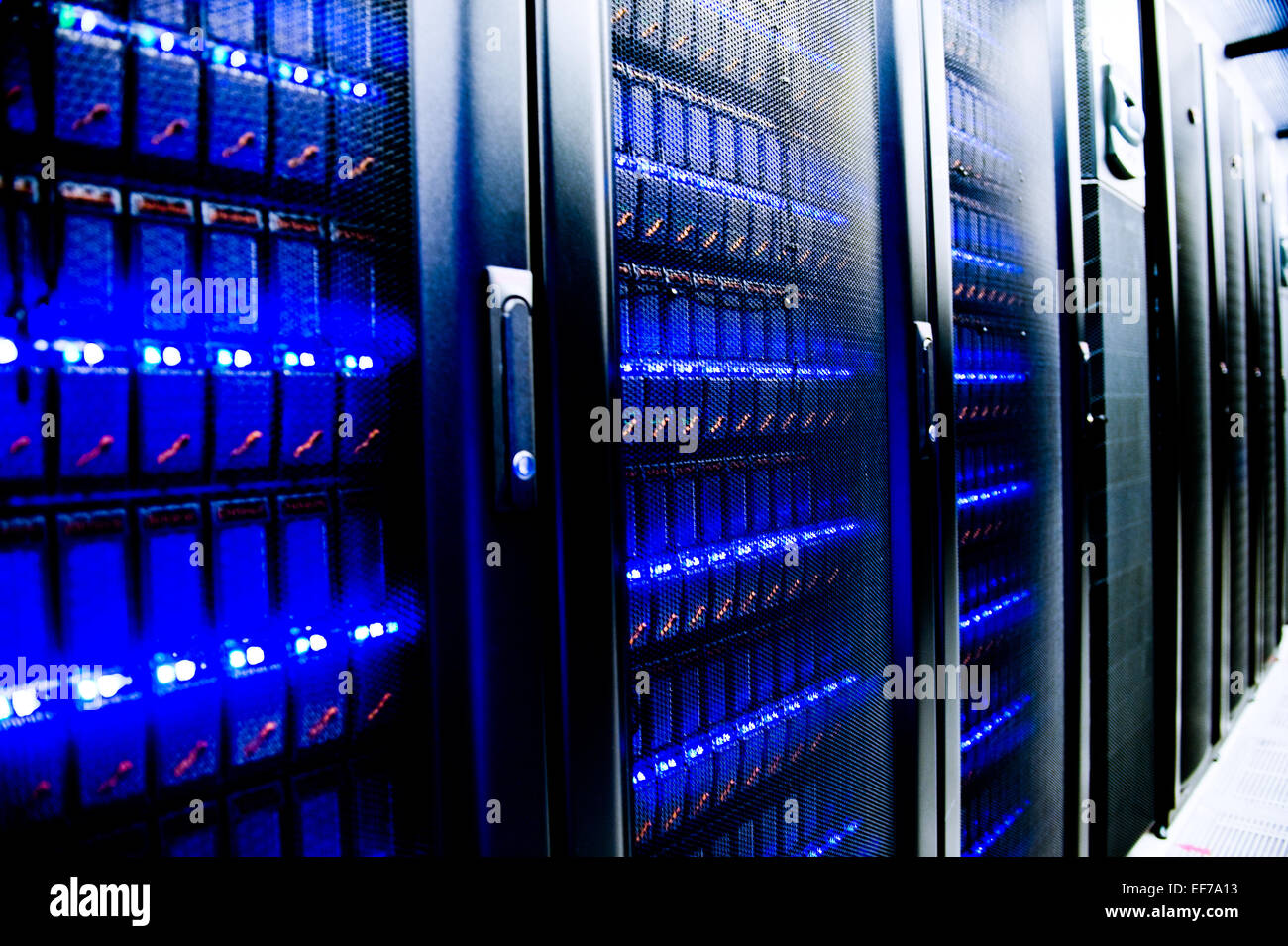 Computer servers lights hi-res stock photography and images - Alamy