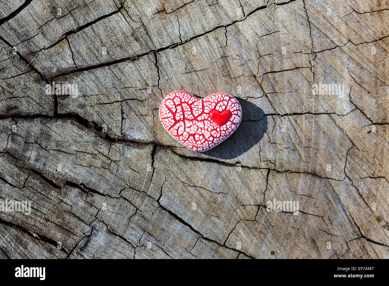 Broken ceramic heart hi-res stock photography and images - Alamy