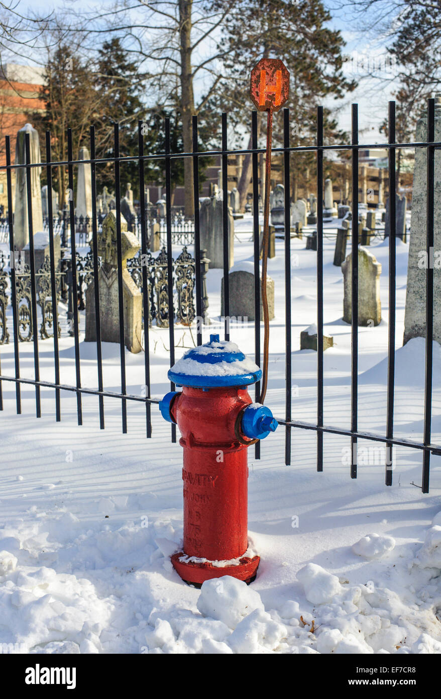 Fire hydrant fire hydrant hi-res stock photography and images - Alamy