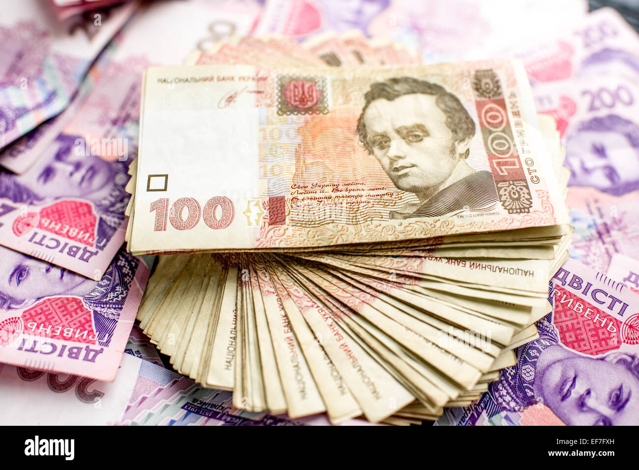 100 ukrainian hryvnia hi-res stock photography and images - Alamy