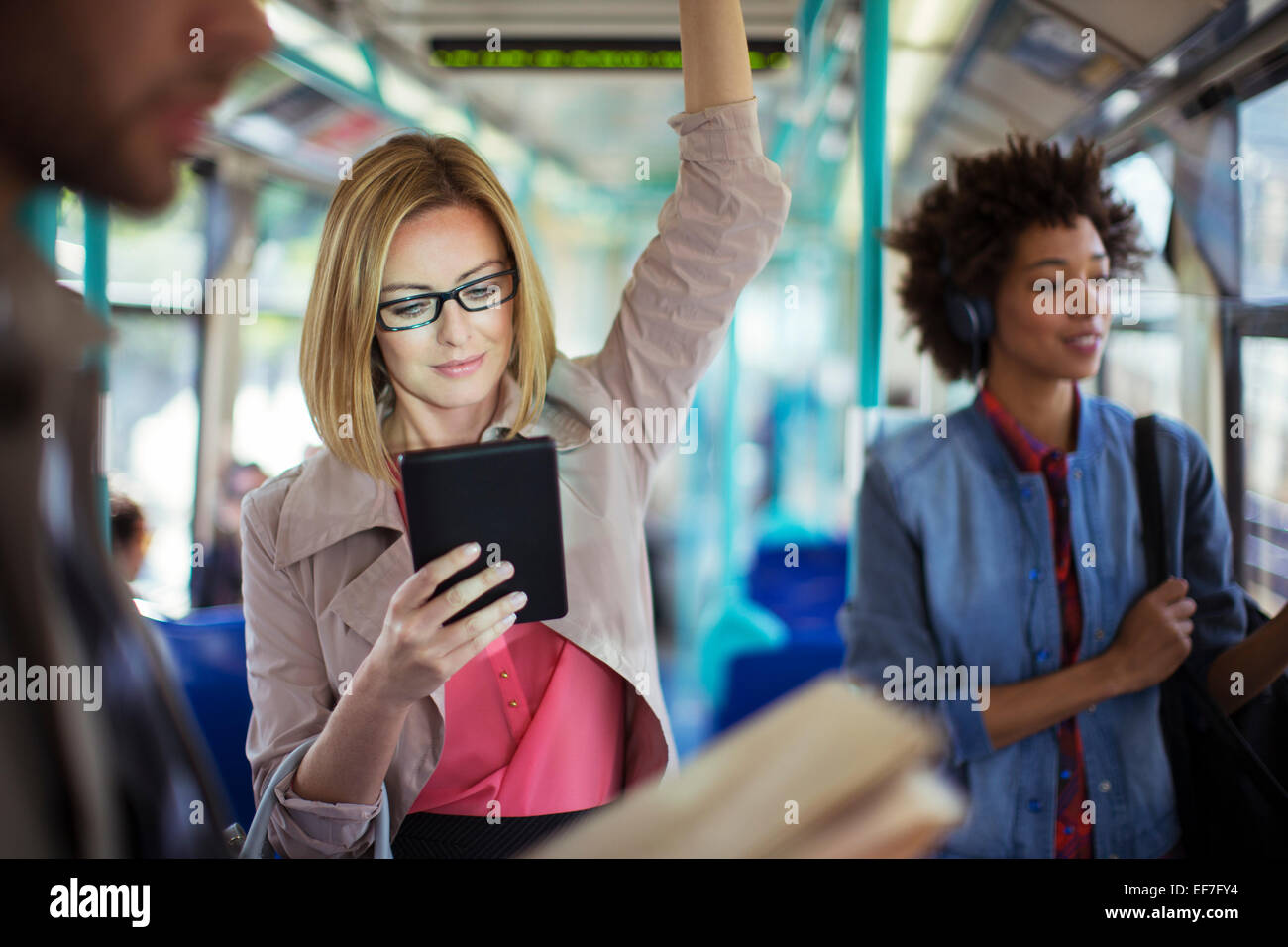 Commuter train hi-res stock photography and images - Alamy