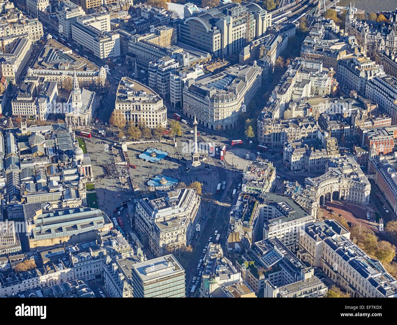 Aerial view of trafalgar square hi-res stock photography and images - Alamy