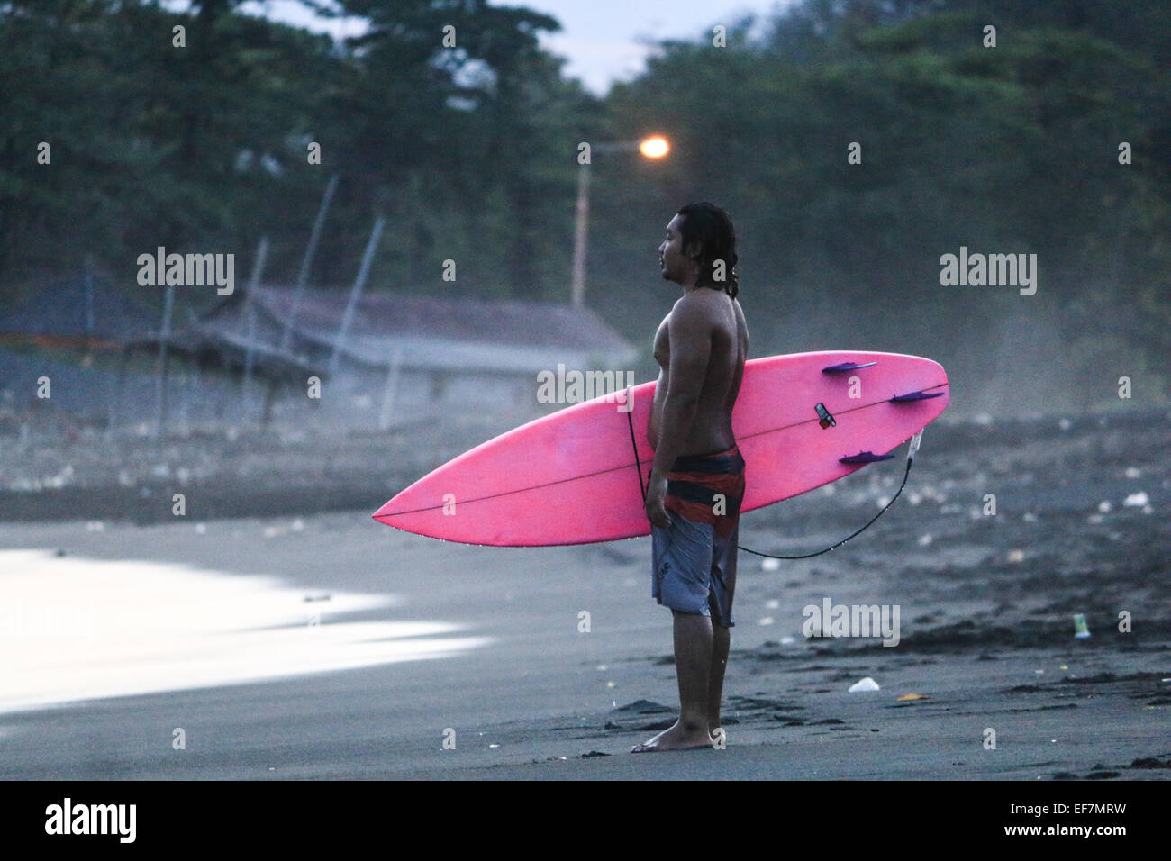 Eying hi-res stock photography and images - Alamy