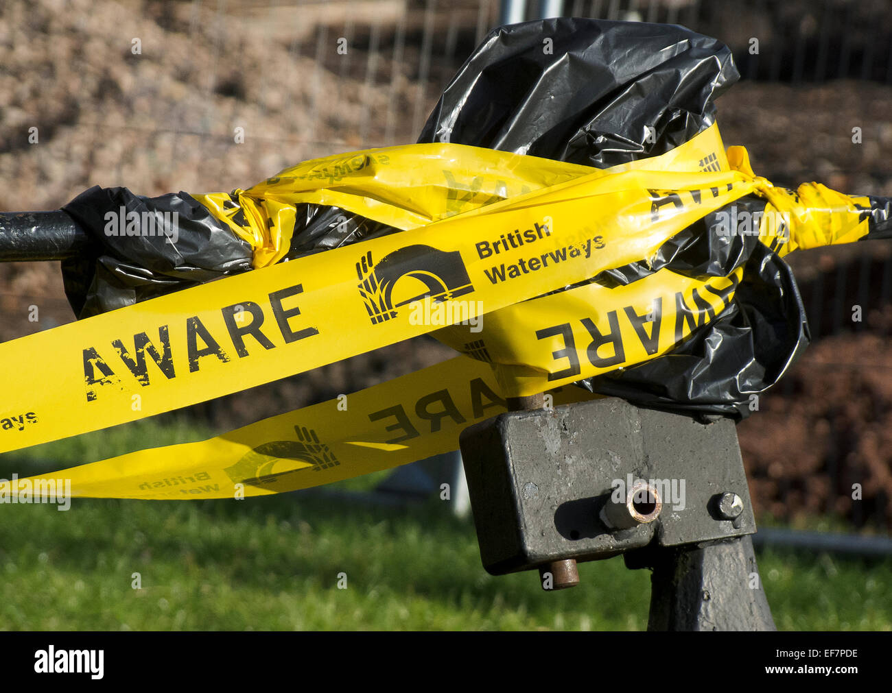 Canal hazards hi-res stock photography and images - Alamy
