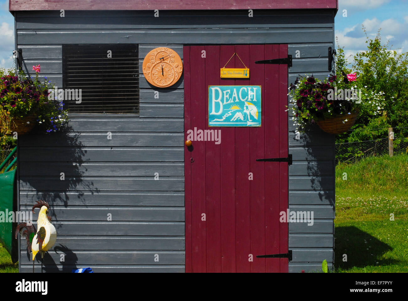 Allotment signs hi-res stock photography and images - Alamy