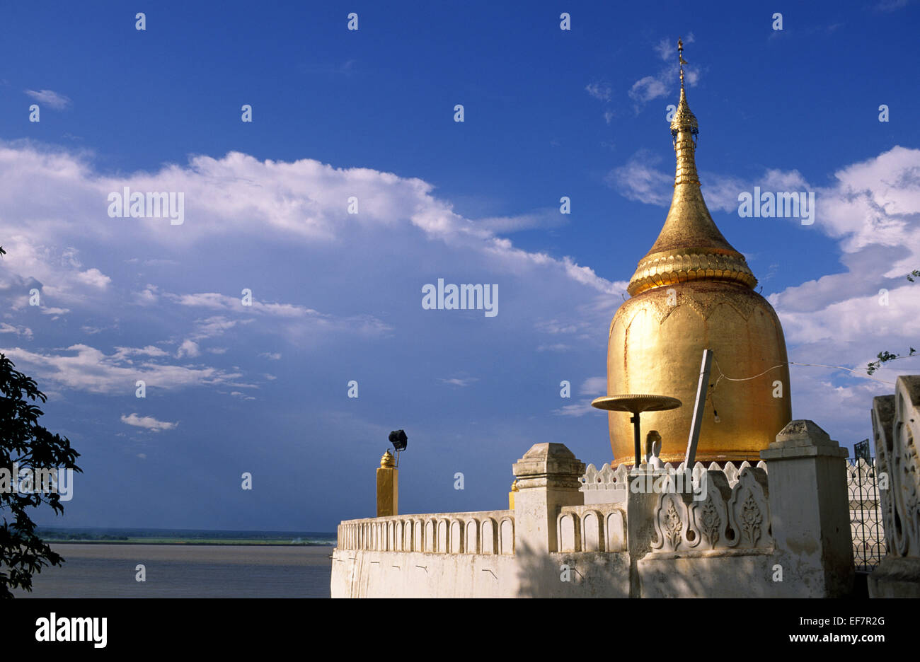 Bagan bupaya pagoda in hi-res stock photography and images - Alamy