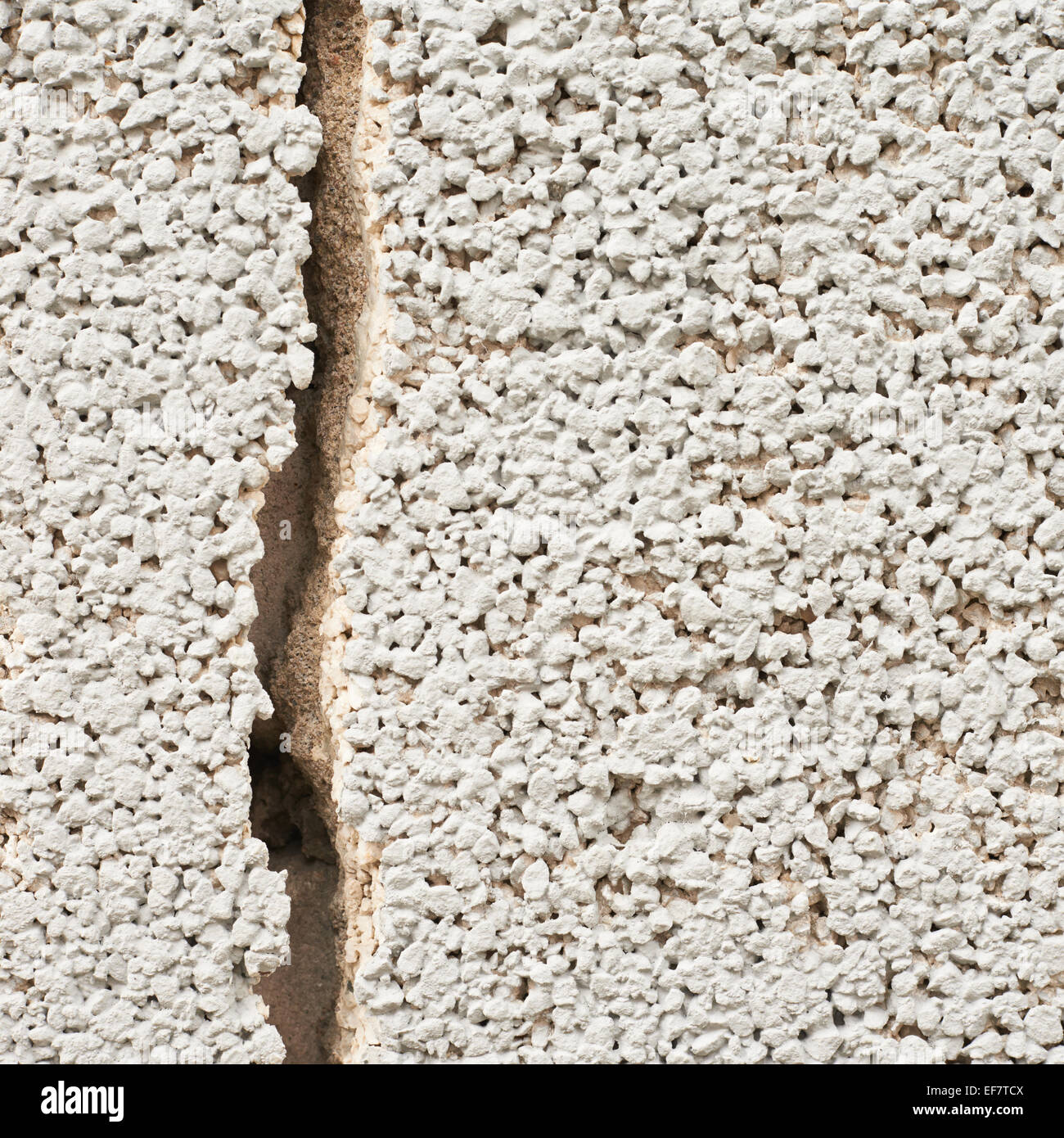 Cracked cement wall fragment Stock Photo - Alamy