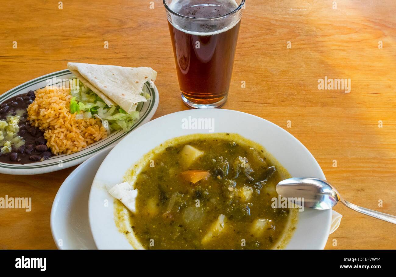 Modelo beer hi-res stock photography and images - Alamy