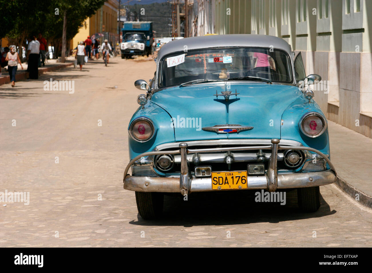 Oldtimer car in cienfuegos cuba hi-res stock photography and images - Alamy