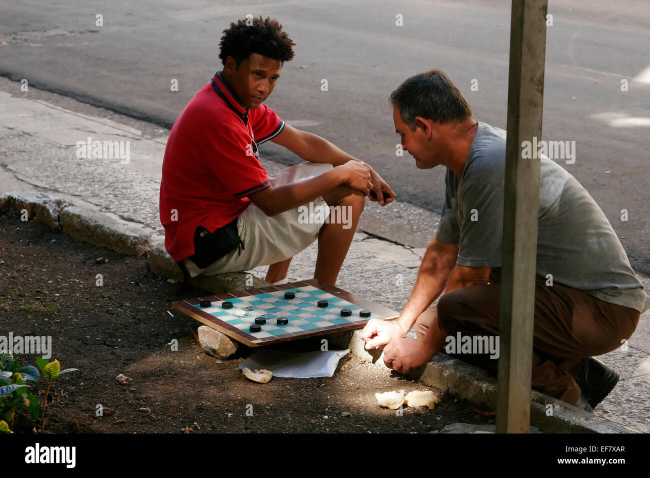 Play checkers hi-res stock photography and images - Alamy